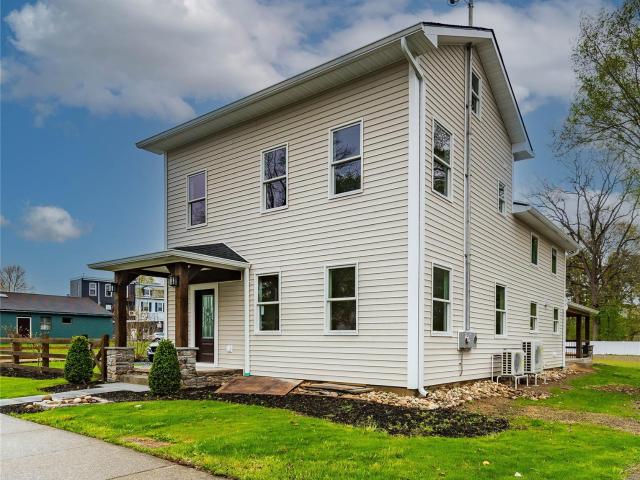 4407 Albany Post Road