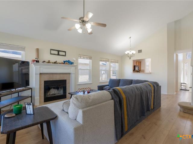 4407 Golden Gate Drive