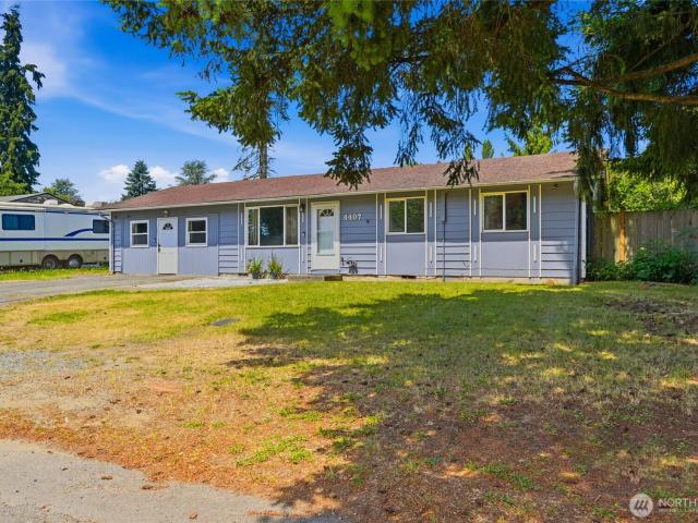 4407 rd Place NE