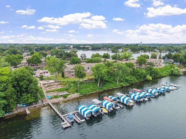 4407 Wilshire Blvd Unit 305, Mound, MN 55364