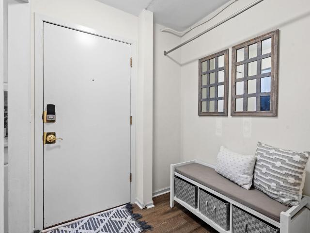 4407 Wilshire Boulevard # 305