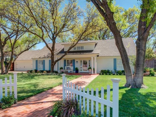 4407 13th St, Lubbock, TX 79416