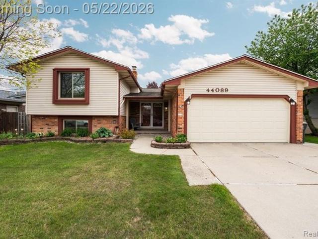 44089 Harsdale Dr, Canton, MI 48187
