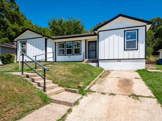 4408 Maple Street