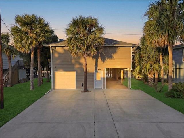 4408 Pelican Way, Jamaica Beach, TX 77554