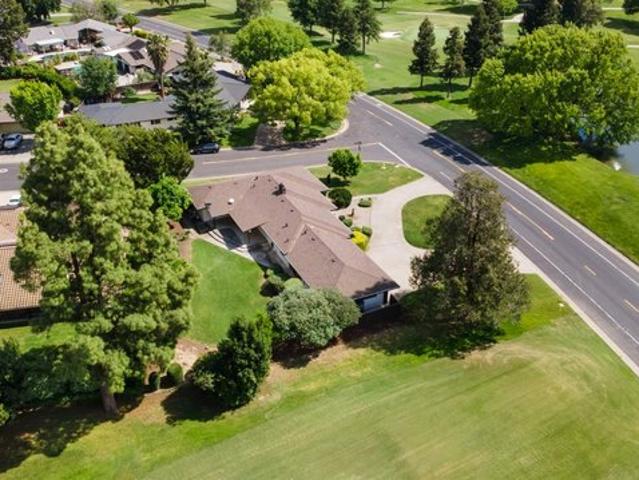 44098 Country Club Dr, El Macero, CA 95618