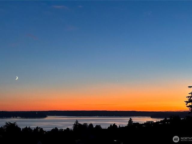 4409 California Ave SW Apt 404, Seattle, WA 98116