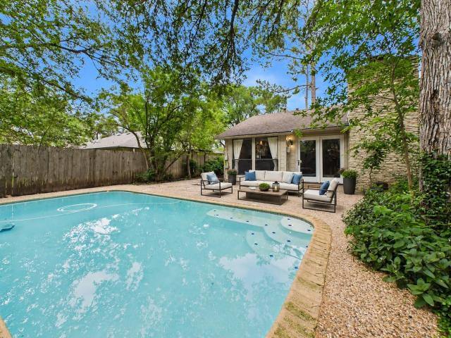 4409 Twisted Tree Dr