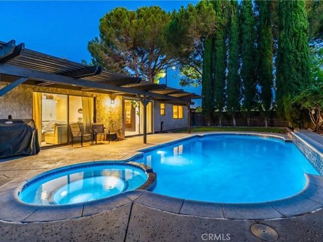 44001 Ruthron Ave, Lancaster, CA 93536