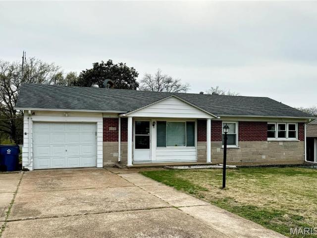 4400 Mohegan Dr, St. Louis, MO 63123 | Compass