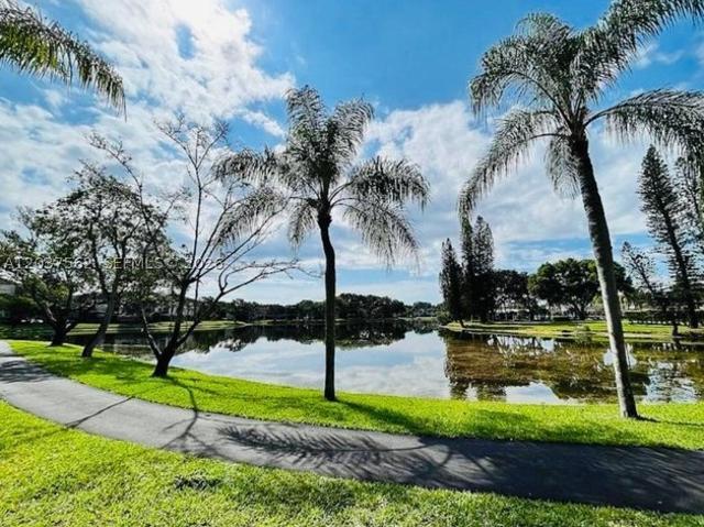 4400 NW 30th St Apt 326, Coconut Creek, FL 33066
