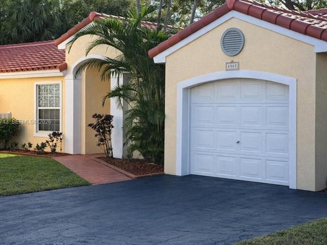 4400 NW 61st Pl, Coconut Creek, FL 33073