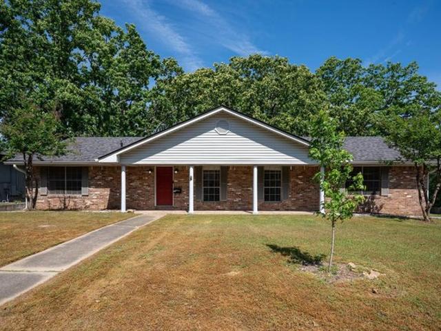 4400 Arlington Dr, North Little Rock, AR 72116