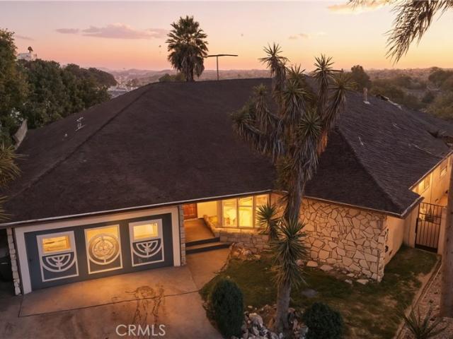 4400 Don Zarembo Dr, Baldwin Hills, CA 90008 | MLS #SR25273 | Compass