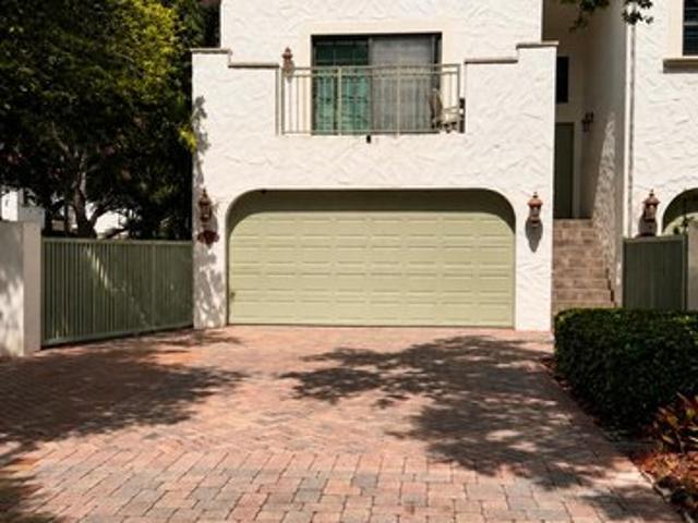 4400 Hidden Harbour Ter, Dania Beach, FL 33312