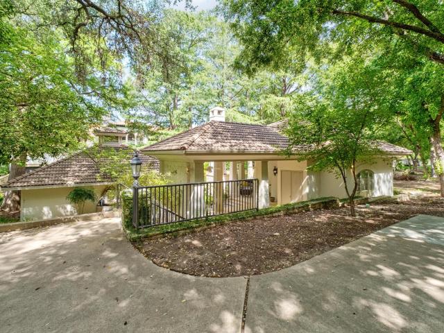 4400 Island Ave