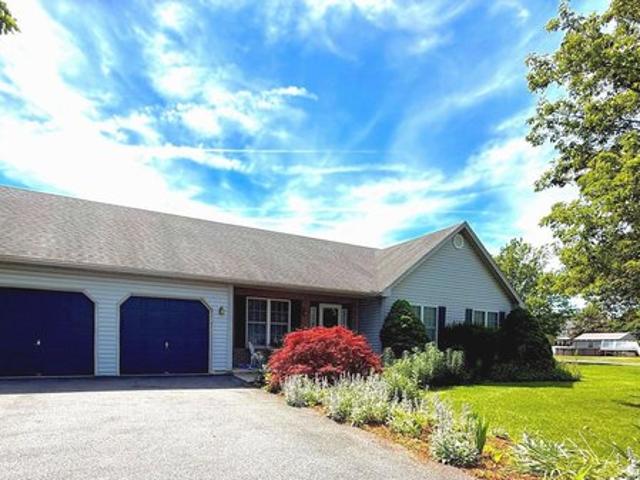 4400 Prestwick Dr, Reading, PA 19606