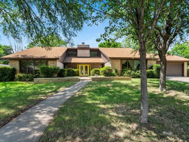 4400 Ridgemont Dr, Wichita Falls, TX 76309