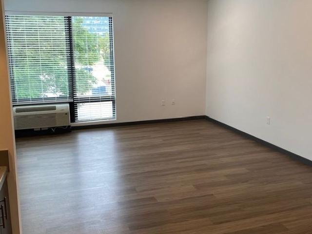 4400 S Douglas Street Studio Apartment for Rent at 4400 Douglas St, Omaha, NE 68131 Nebraska Medical Center