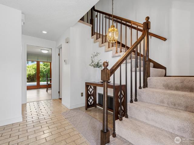 4400 th Avenue SE