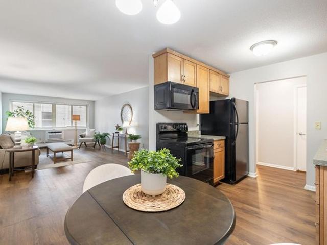 4400 Upton Ave S Apt 203, Minneapolis, MN 55410