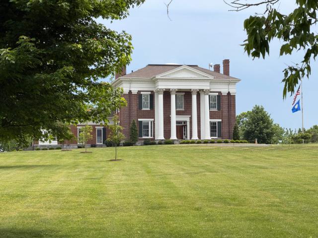 4400 4 Paris Pike