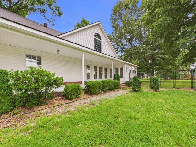 4401 N Arkansas 351