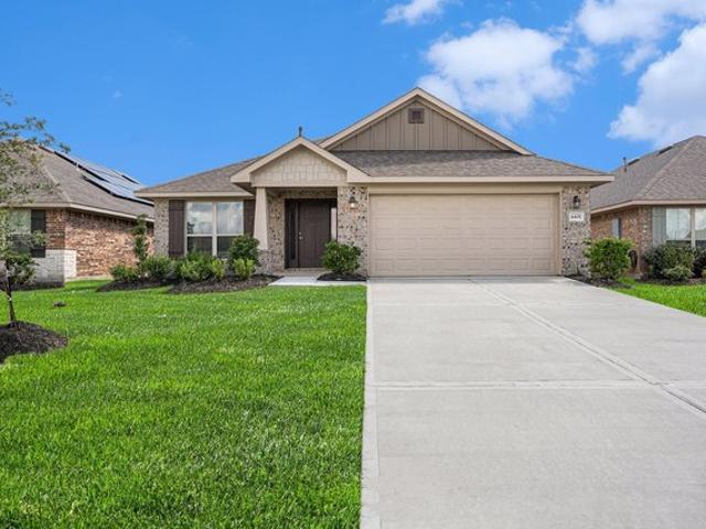 4401 E Bayou Maison Cir, Dickinson, TX 77539