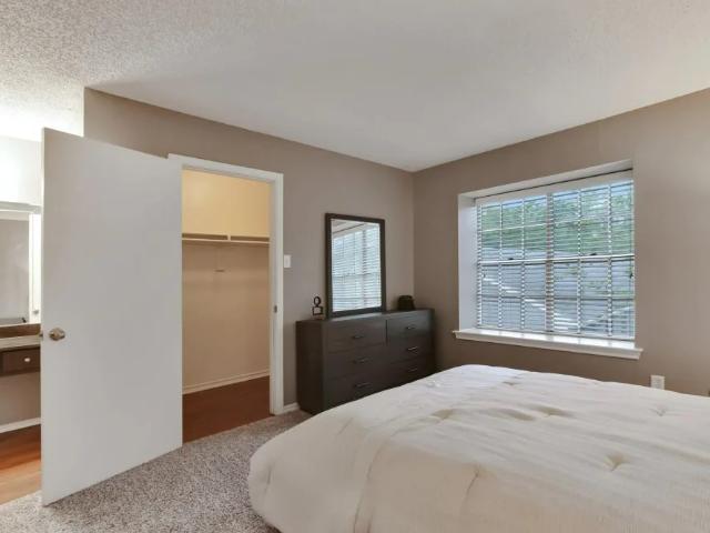 4401 Glenview Court 4231