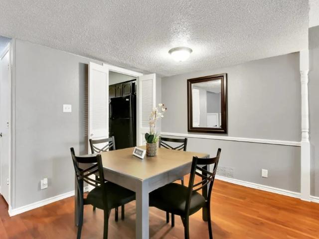 4401 Glenview Court 4305