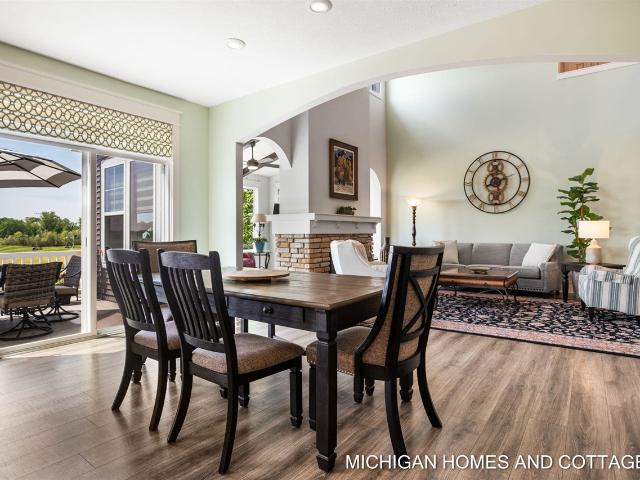 4401 Grand Point