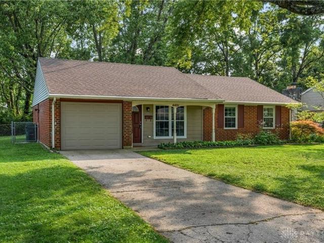 4401 Hillcrest Dr, Bellbrook, OH 45305