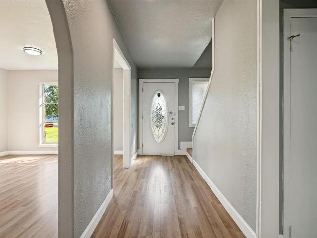 4401 Ivy Drive
