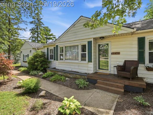 4401 Louella Drive