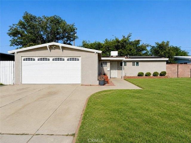 44020 3rd St E, Lancaster, CA 93535