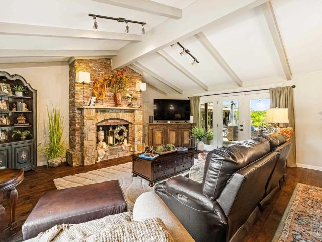 4402 Country Club Road