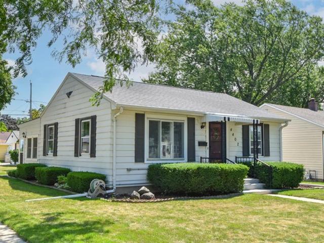 4402 S Lenox St, Milwaukee, WI 53207