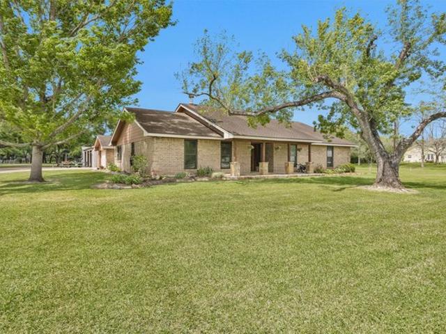 4402 Spears Rd, Manvel, TX 77578