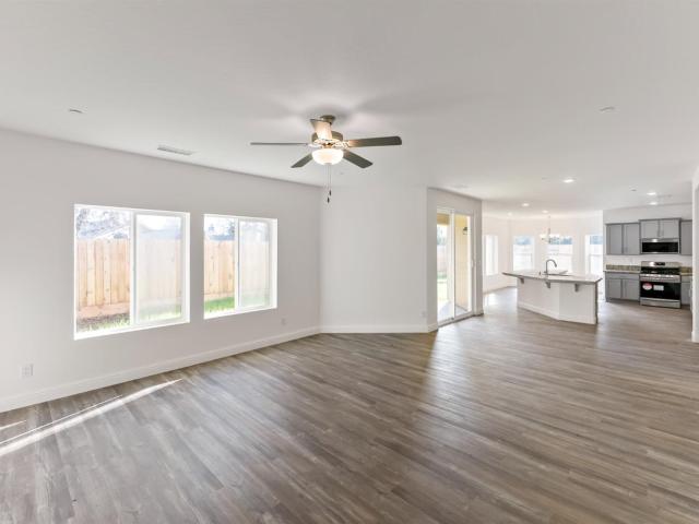 4402 W Langden Dr, Unit LOT19, Fresno, CA 93722 | MLS #619302 | Compass