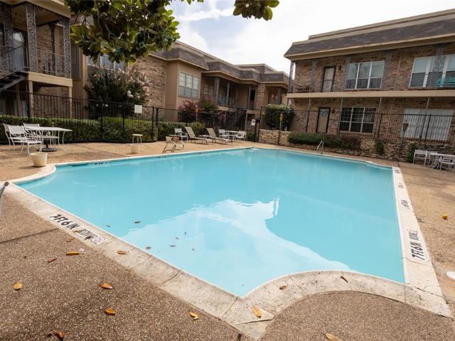 4403 Bellaire Drive S # 222S