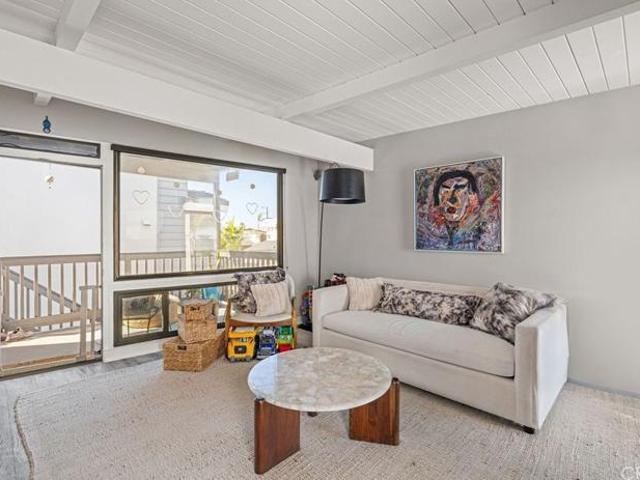 440 29th St, Manhattan Beach, CA 90266
