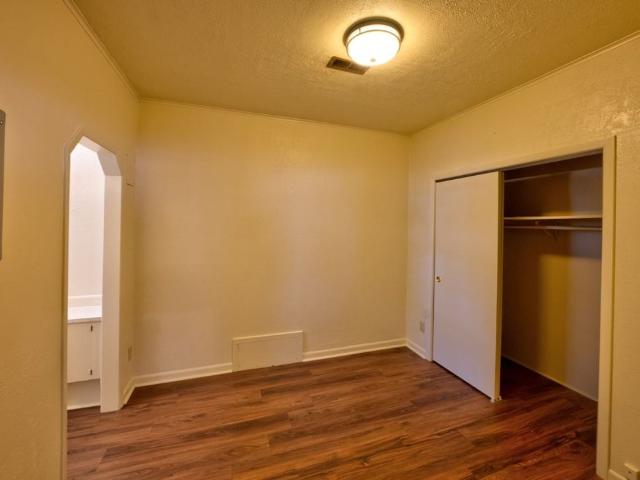 440 2 Bedroom Apartment for Rent at 474 Ne Burnside Ave, Bend, OR 97701 Larkspur