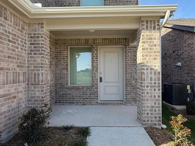 440 Backcountry Dr, Little Elm, TX 75068 | MLS #21211 | Compass