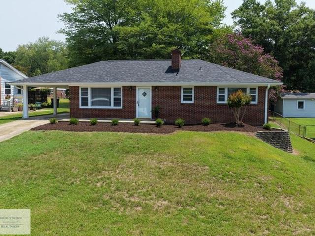 440 Brooke Dr, Danville, VA 24540