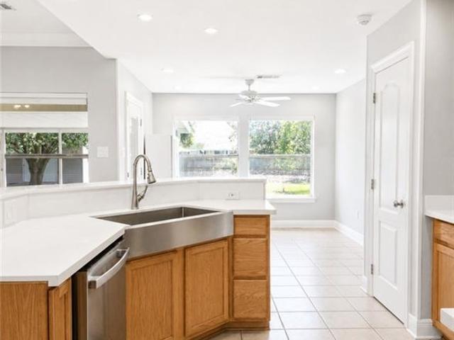 440 Gainesway Drive
