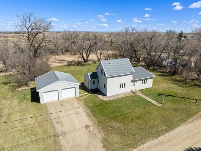 449 Davis St, Willow City, ND 58384
