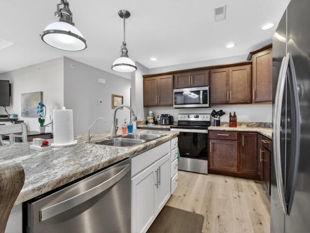 440 e franklin street # 204