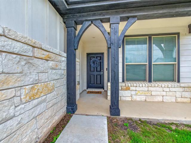 440 English Oak St