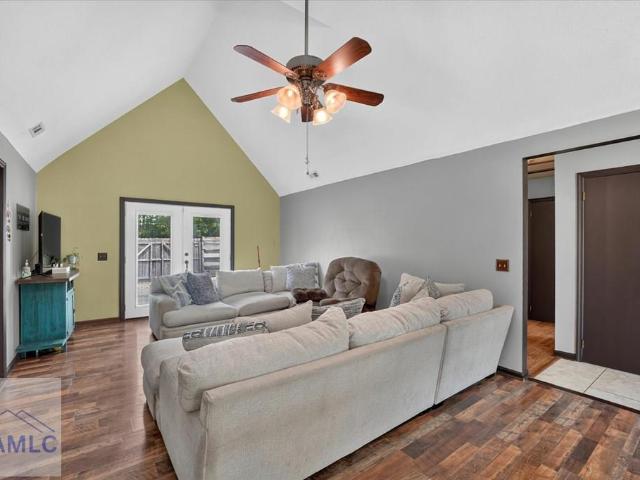 440 Elm Road