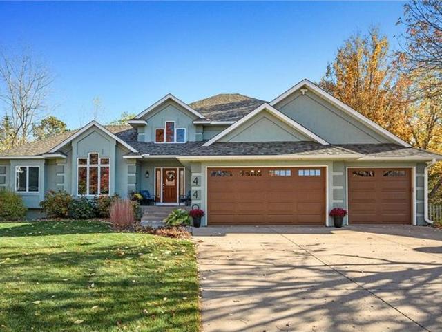 440 Elsie Inn, Mahtomedi, MN 55115